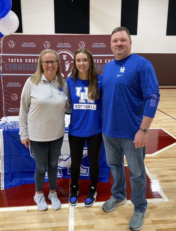 UK softball signee Peyton Plotts wants to be role model for young girls | Jessamine Journal