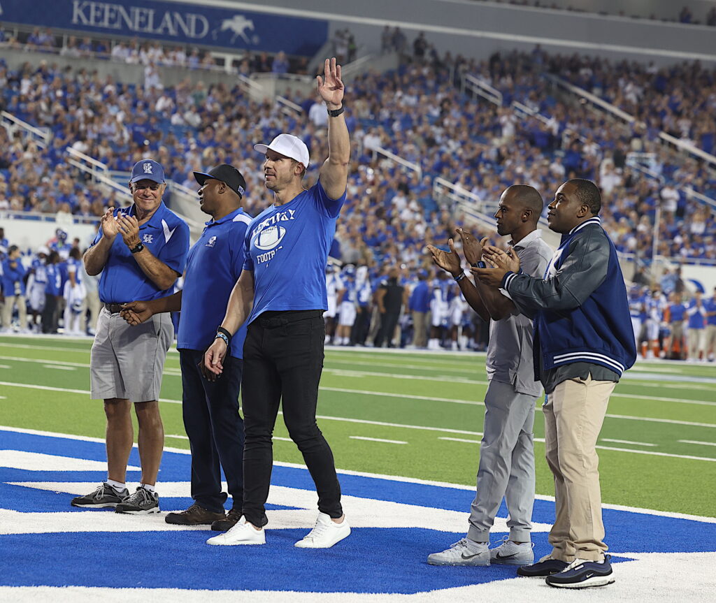 Former UK QB Couch to be honored with statue in hometown | Jessamine ...